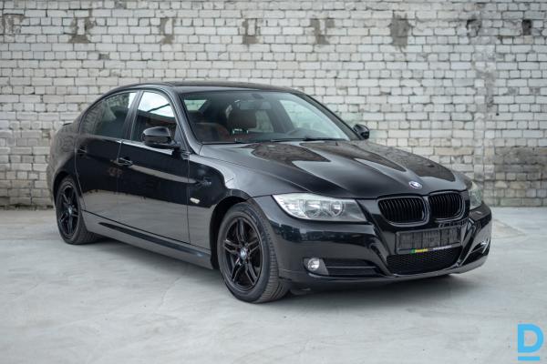 Melns BMW 320 2009 Liepāja, ar dzinēja tilpumu 2.00 L un nobraukumu 259 tūkst. km par 5500 €, foto 1 vietnē AUTOMOTO.COM.LV