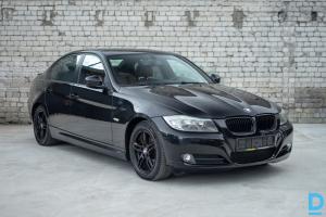 Melns BMW 320 2009 Liepāja, ar dzinēja tilpumu 2.00 L un nobraukumu 259 tūkst. km par 5500 €, foto  vietnē AUTOMOTO.COM.LV