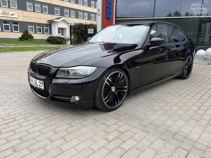 Melns BMW 320 2009 Marijampole, ar dzinēja tilpumu 2.00 L un nobraukumu 289 tūkst. km par 5550 €, foto 1 vietnē AUTOMOTO.COM.LV