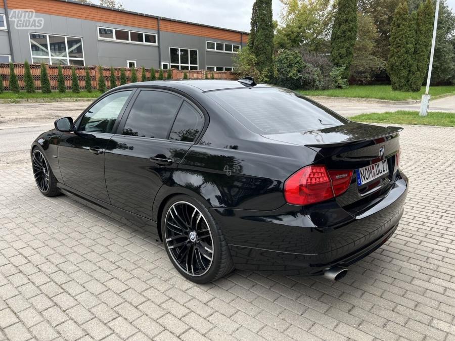 Melns BMW 320 2009 Marijampole, ar dzinēja tilpumu 2.00 L un nobraukumu 289 tūkst. km par 5550 €, foto 5 vietnē AUTOMOTO.COM.LV