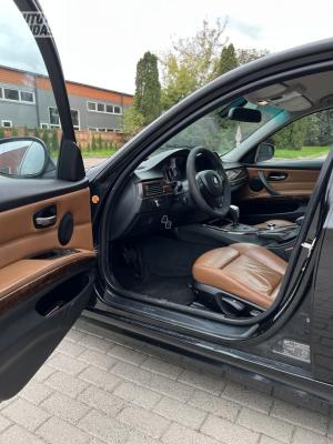 Melns BMW 320 2009 Marijampole, ar dzinēja tilpumu 2.00 L un nobraukumu 289 tūkst. km par 5550 €, foto 7 vietnē AUTOMOTO.COM.LV