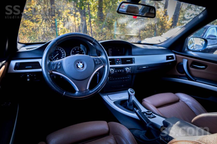 Melns BMW 320 2009 Rīga, ar dzinēja tilpumu 2.00 L un nobraukumu 262 tūkst. km par 4990 €, foto 9 vietnē AUTOMOTO.COM.LV