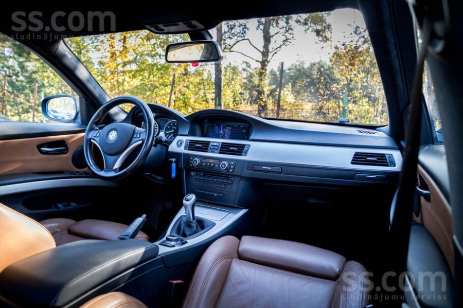 Melns BMW 320 2009 Rīga, ar dzinēja tilpumu 2.00 L un nobraukumu 262 tūkst. km par 4990 €, foto 11 vietnē AUTOMOTO.COM.LV