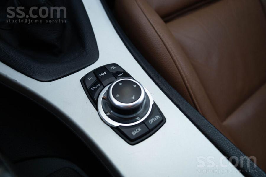 Melns BMW 320 2009 Rīga, ar dzinēja tilpumu 2.00 L un nobraukumu 262 tūkst. km par 4990 €, foto 14 vietnē AUTOMOTO.COM.LV