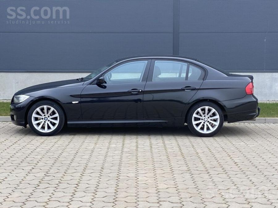 Melns BMW 320 2010 Rīga, ar dzinēja tilpumu 2.00 L un nobraukumu 230 tūkst. km par 5990 €, foto 11 vietnē AUTOMOTO.COM.LV