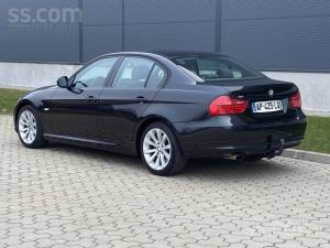 Melns BMW 320 2010 Rīga, ar dzinēja tilpumu 2.00 L un nobraukumu 230 tūkst. km par 5990 €, foto 13 vietnē AUTOMOTO.COM.LV