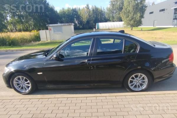Melns BMW 320 2010 Rīga, ar dzinēja tilpumu 2.00 L un nobraukumu 0 tūkst. km par 5600 €, foto 7 vietnē AUTOMOTO.COM.LV