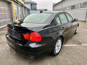Melns BMW 320 2010 Šauļi, ar dzinēja tilpumu 2.00 L un nobraukumu 230 tūkst. km par 4850 €, foto 7 vietnē AUTOMOTO.COM.LV