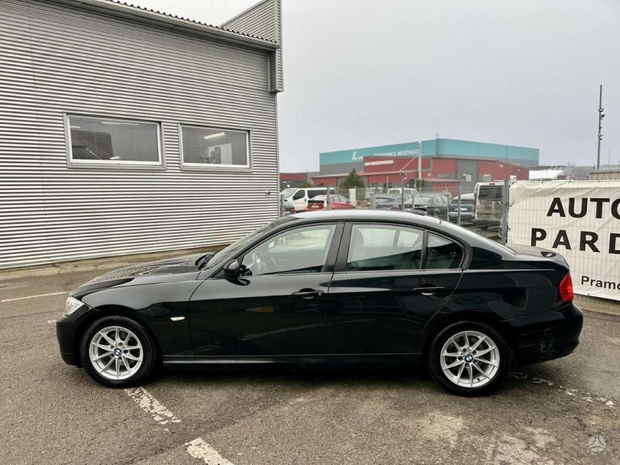 Melns BMW 320 2010 Šauļi, ar dzinēja tilpumu 2.00 L un nobraukumu 230 tūkst. km par 4850 €, foto 11 vietnē AUTOMOTO.COM.LV