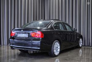 Black BMW 320 2010 in Marijampole, with an engine capacity of 2.00 L and mileage of 271 thousand km for 6450 €, photo 9 on AUTOMOTO.COM.LV