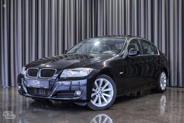 Melns BMW 320 2010 Marijampole, ar dzinēja tilpumu 2.00 L un nobraukumu 271 tūkst. km par 6450 €, foto 2 vietnē AUTOMOTO.COM.LV