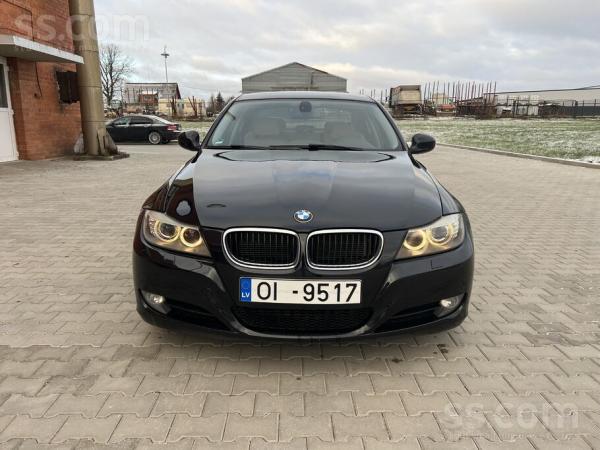 Black BMW 320 2010 in Rezekne, with an engine capacity of 2.00 L and mileage of 293 thousand km for 5995 €, photo 5 on AUTOMOTO.COM.LV