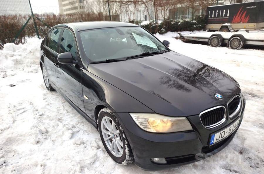 Black BMW 320 2010 in Riga, with an engine capacity of 2.00 L and mileage of 317 thousand km for 3900 €, photo 4 on AUTOMOTO.COM.LV