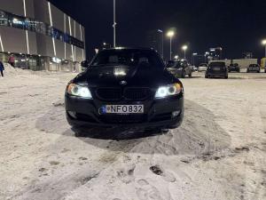 Black BMW 320 2010 in Vilnius, with an engine capacity of 2.00 L and mileage of 265 thousand km for 6300 €, photo 2 on AUTOMOTO.COM.LV