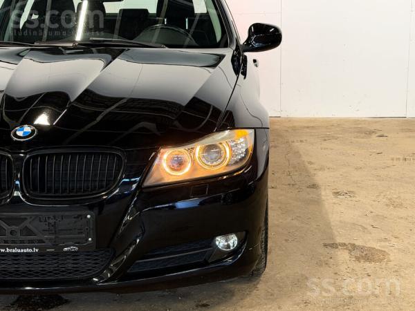 Melns BMW 320 2010 Jūrmala, ar dzinēja tilpumu 2.00 L un nobraukumu 261 tūkst. km par 6995 €, foto 6 vietnē AUTOMOTO.COM.LV