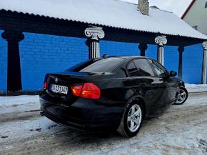 Melns BMW 320 2010 Marijampole, ar dzinēja tilpumu 2.00 L un nobraukumu 300 tūkst. km par 4600 €, foto 3 vietnē AUTOMOTO.COM.LV