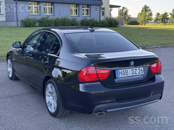 Melns BMW 320 2010 Cēsis, ar dzinēja tilpumu 2.00 L un nobraukumu 273 tūkst. km par 6850 €, foto 7 vietnē AUTOMOTO.COM.LV