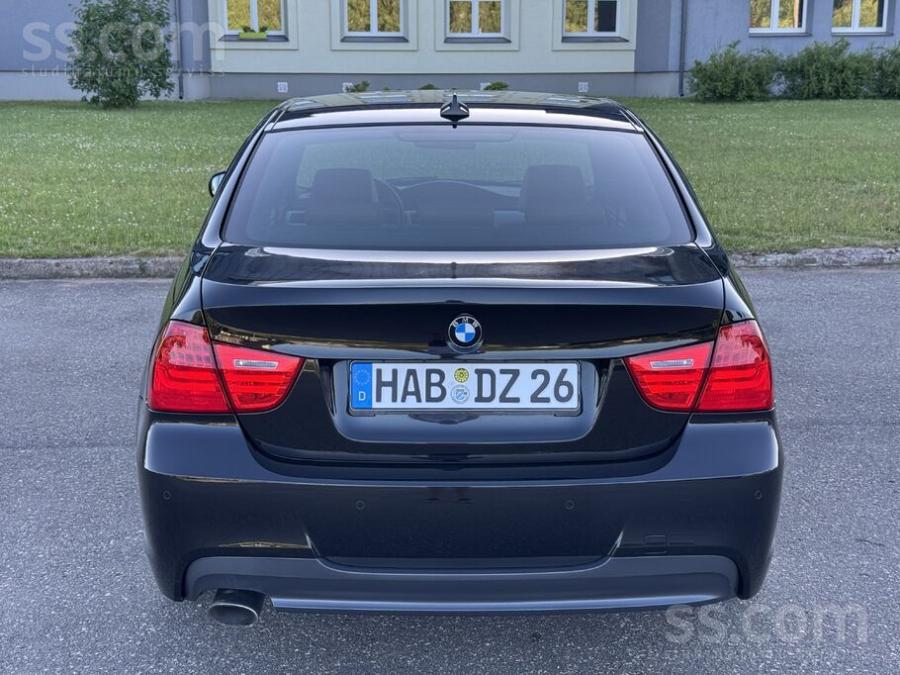 Melns BMW 320 2010 Cēsis, ar dzinēja tilpumu 2.00 L un nobraukumu 273 tūkst. km par 6850 €, foto 9 vietnē AUTOMOTO.COM.LV