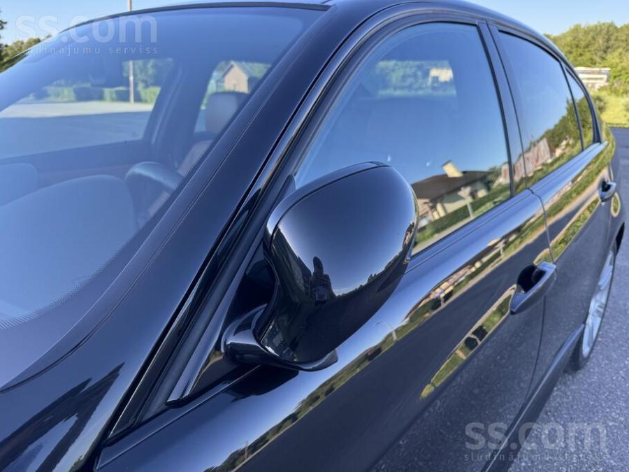 Melns BMW 320 2010 Cēsis, ar dzinēja tilpumu 2.00 L un nobraukumu 273 tūkst. km par 6850 €, foto 13 vietnē AUTOMOTO.COM.LV