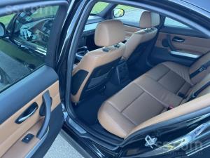 Melns BMW 320 2010 Cēsis, ar dzinēja tilpumu 2.00 L un nobraukumu 273 tūkst. km par 6850 €, foto 16 vietnē AUTOMOTO.COM.LV
