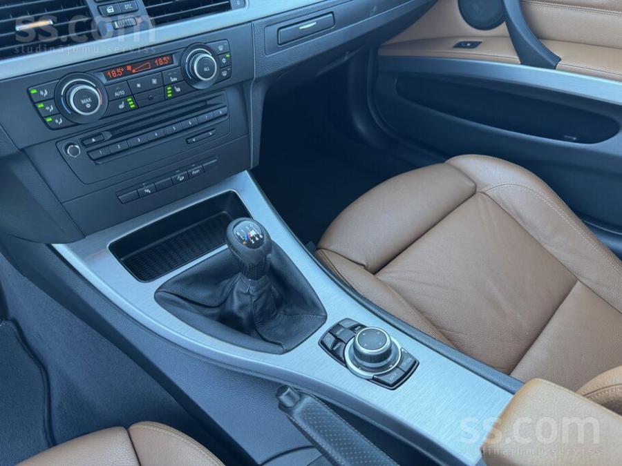 Melns BMW 320 2010 Cēsis, ar dzinēja tilpumu 2.00 L un nobraukumu 273 tūkst. km par 6850 €, foto 20 vietnē AUTOMOTO.COM.LV