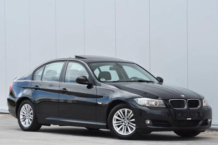 Melns BMW 320 2010 Mārupe, ar dzinēja tilpumu 2.00 L un nobraukumu 243 tūkst. km par 6990 €, foto 1 vietnē AUTOMOTO.COM.LV