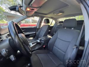 Melns BMW 320 2010 Rīga, ar dzinēja tilpumu 2.00 L un nobraukumu 253 tūkst. km par 4980 €, foto 9 vietnē AUTOMOTO.COM.LV
