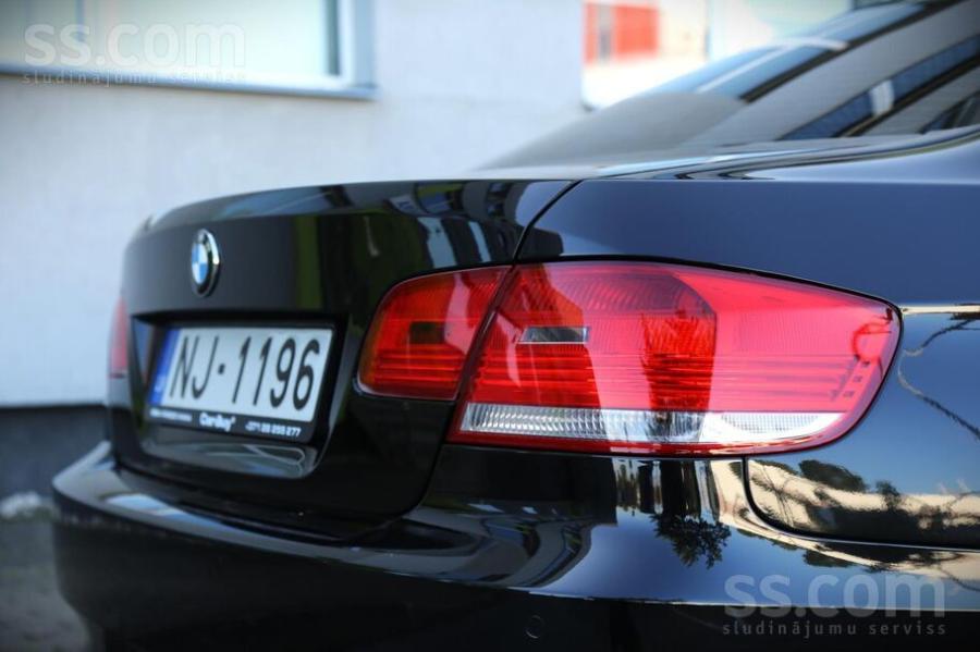 Black BMW 320 2010 in Riga, with an engine capacity of 2.00 L and mileage of 344 thousand km for 6995 €, photo 10 on AUTOMOTO.COM.LV
