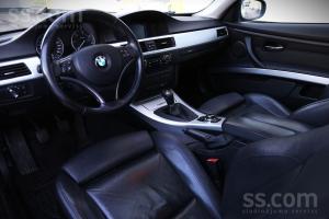 Black BMW 320 2010 in Riga, with an engine capacity of 2.00 L and mileage of 344 thousand km for 6995 €, photo 11 on AUTOMOTO.COM.LV