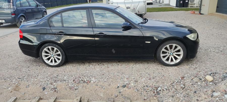 Melns BMW 320 2010 Klaipėda, ar dzinēja tilpumu 2.00 L un nobraukumu 250 tūkst. km par 990 €, foto 7 vietnē AUTOMOTO.COM.LV
