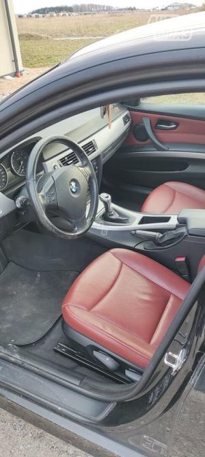Melns BMW 320 2010 Klaipėda, ar dzinēja tilpumu 2.00 L un nobraukumu 250 tūkst. km par 990 €, foto 11 vietnē AUTOMOTO.COM.LV