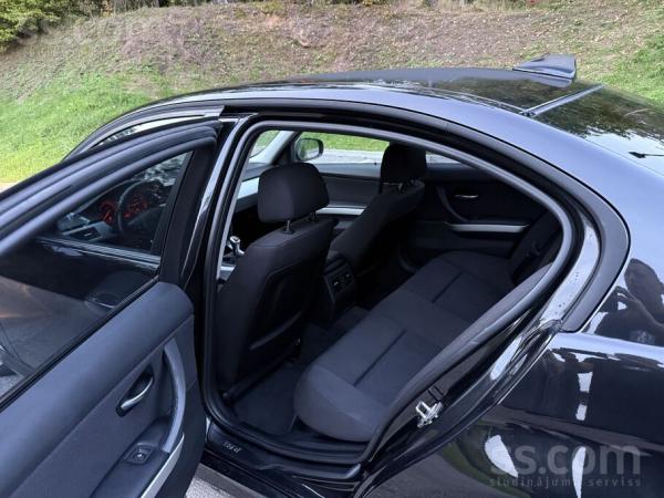 БМВ 320 2010 в Огре на AUTOMOTO.COM.LV Черный БМВ 320 2010 в Огре, объемом двигателя 2.00 л и пробегом 283 тыс. км за 5300 €, фото 11 на AUTOMOTO.COM.LV