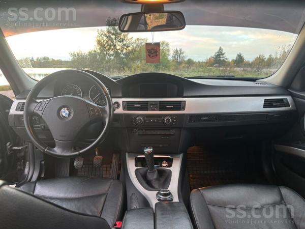 Melns BMW 320 2010 Rīga, ar dzinēja tilpumu 2.00 L un nobraukumu 358 tūkst. km par 3800 €, foto 5 vietnē AUTOMOTO.COM.LV