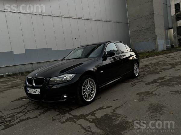 Черный БМВ 320 2011 в Рига, объемом двигателя 2.00 л и пробегом 335 тыс. км за 5750 €, фото 6 на AUTOMOTO.COM.LV