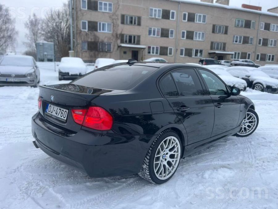 Black BMW 320 2011 in Kuldiga, with an engine capacity of 2.00 L and mileage of 356 thousand km for 7290 €, photo 4 on AUTOMOTO.COM.LV