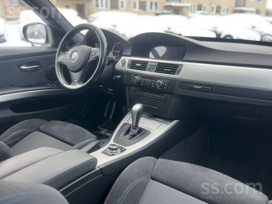 Black BMW 320 2011 in Kuldiga, with an engine capacity of 2.00 L and mileage of 356 thousand km for 7290 €, photo 14 on AUTOMOTO.COM.LV