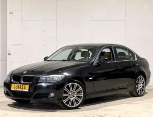 Melns BMW 320 2011 Klaipėda, ar dzinēja tilpumu 2.00 L un nobraukumu 238 tūkst. km par 6900 €, foto 5 vietnē AUTOMOTO.COM.LV
