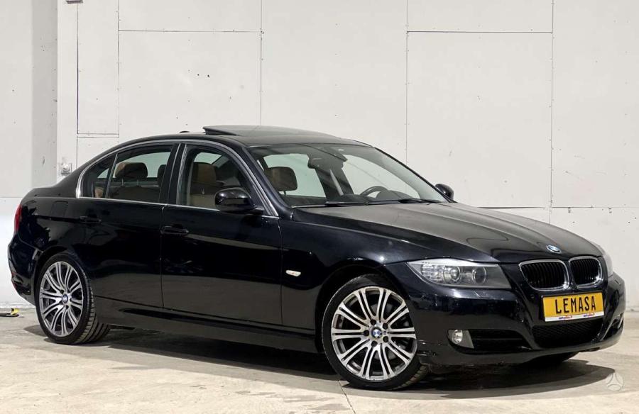 Melns BMW 320 2011 Klaipėda, ar dzinēja tilpumu 2.00 L un nobraukumu 238 tūkst. km par 6900 €, foto 18 vietnē AUTOMOTO.COM.LV