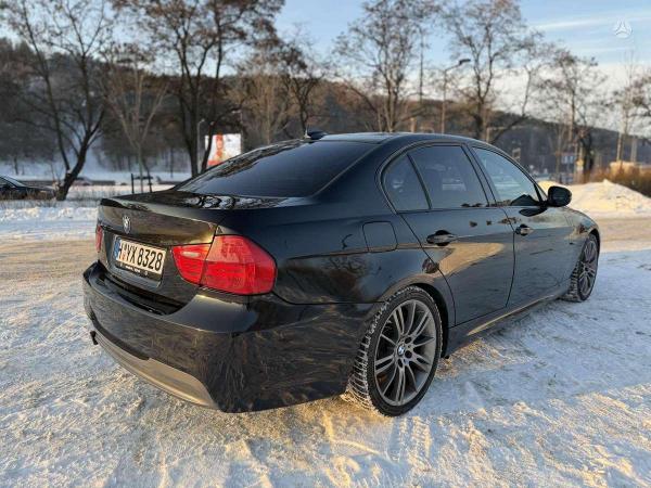 Melns BMW 320 2011 Viļņa, ar dzinēja tilpumu 2.00 L un nobraukumu 268 tūkst. km par 6750 €, foto 5 vietnē AUTOMOTO.COM.LV