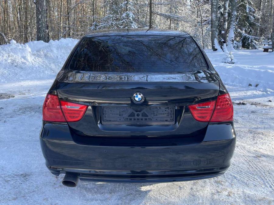 Melns BMW 320 2011 Prienai, ar dzinēja tilpumu 2.00 L un nobraukumu 278 tūkst. km par 3750 €, foto 5 vietnē AUTOMOTO.COM.LV
