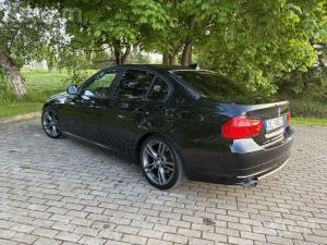 Melns BMW 320 2011 Tukums, ar dzinēja tilpumu 2.00 L un nobraukumu 268 tūkst. km par 5790 €, foto 7 vietnē AUTOMOTO.COM.LV