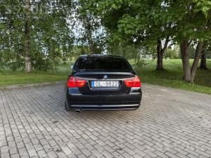Melns BMW 320 2011 Tukums, ar dzinēja tilpumu 2.00 L un nobraukumu 268 tūkst. km par 5790 €, foto 9 vietnē AUTOMOTO.COM.LV