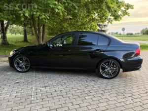 Melns BMW 320 2011 Tukums, ar dzinēja tilpumu 2.00 L un nobraukumu 268 tūkst. km par 5790 €, foto 13 vietnē AUTOMOTO.COM.LV