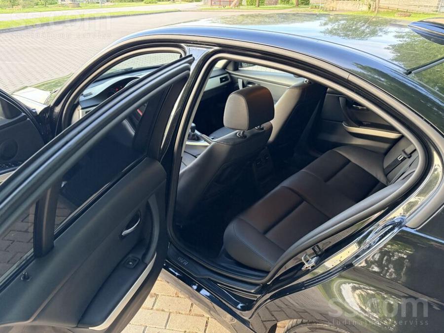 Melns BMW 320 2011 Tukums, ar dzinēja tilpumu 2.00 L un nobraukumu 268 tūkst. km par 5790 €, foto 15 vietnē AUTOMOTO.COM.LV