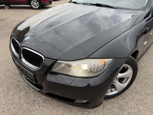 Black BMW 320 2011 in Utena, with an engine capacity of 2.00 L and mileage of 358 thousand km for 4650 €, photo 5 on AUTOMOTO.COM.LV