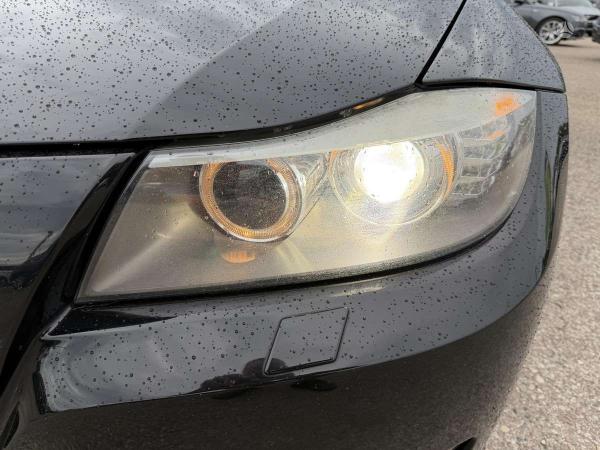 Black BMW 320 2011 in Utena, with an engine capacity of 2.00 L and mileage of 358 thousand km for 4650 €, photo 7 on AUTOMOTO.COM.LV