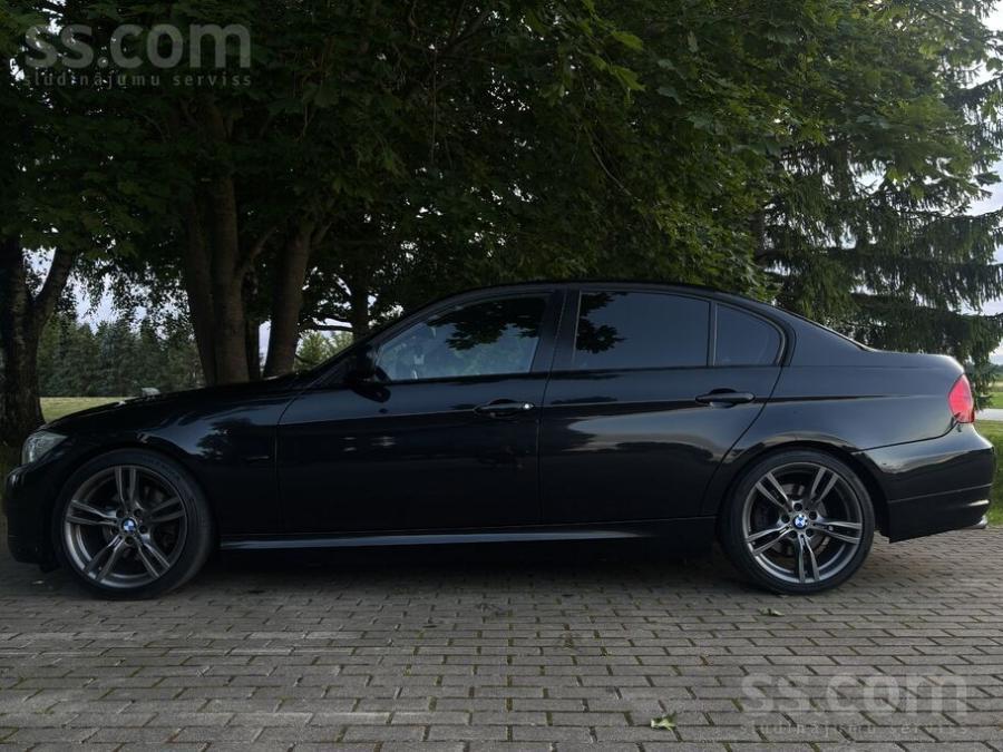 Melns BMW 320 2011 Tukums, ar dzinēja tilpumu 2.00 L un nobraukumu 268 tūkst. km par 5690 €, foto 5 vietnē AUTOMOTO.COM.LV