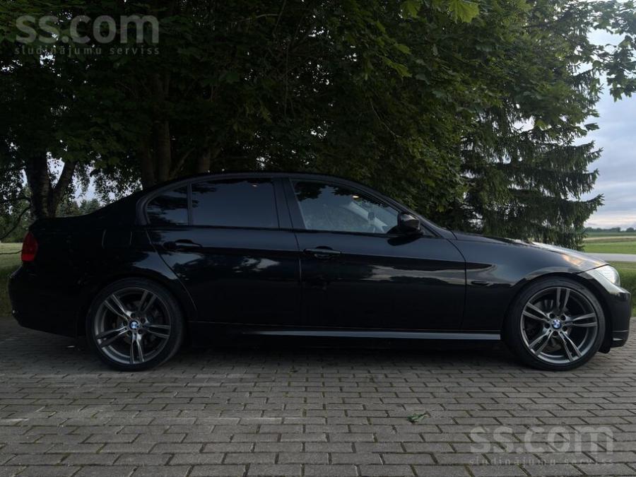 Melns BMW 320 2011 Tukums, ar dzinēja tilpumu 2.00 L un nobraukumu 268 tūkst. km par 5690 €, foto 6 vietnē AUTOMOTO.COM.LV