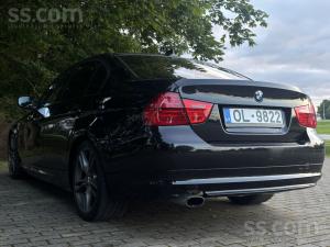 Melns BMW 320 2011 Tukums, ar dzinēja tilpumu 2.00 L un nobraukumu 268 tūkst. km par 5690 €, foto 7 vietnē AUTOMOTO.COM.LV
