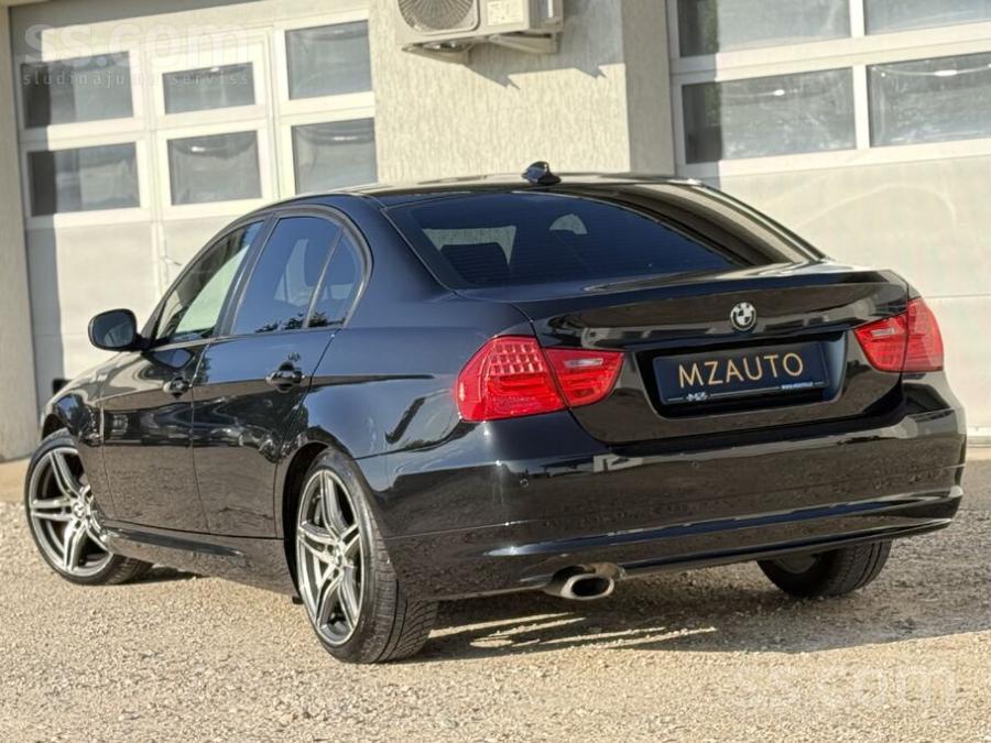 Black BMW 320 2011 in Tukums, with an engine capacity of 2.00 L and mileage of 284 thousand km for 6299 €, photo 4 on AUTOMOTO.COM.LV